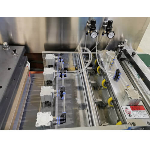 Four Side Sealing Packing Machine - Zhejiang Soulyam Machinery Co.,Ltd ...